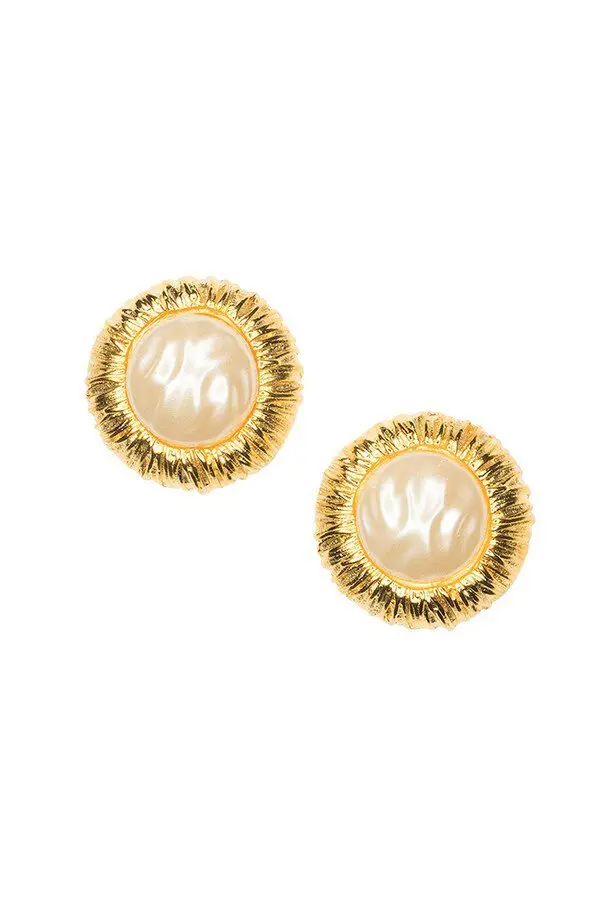 KENNETH JAY LANE Barbara Bush Pearl Button Clip Earrings - Gold