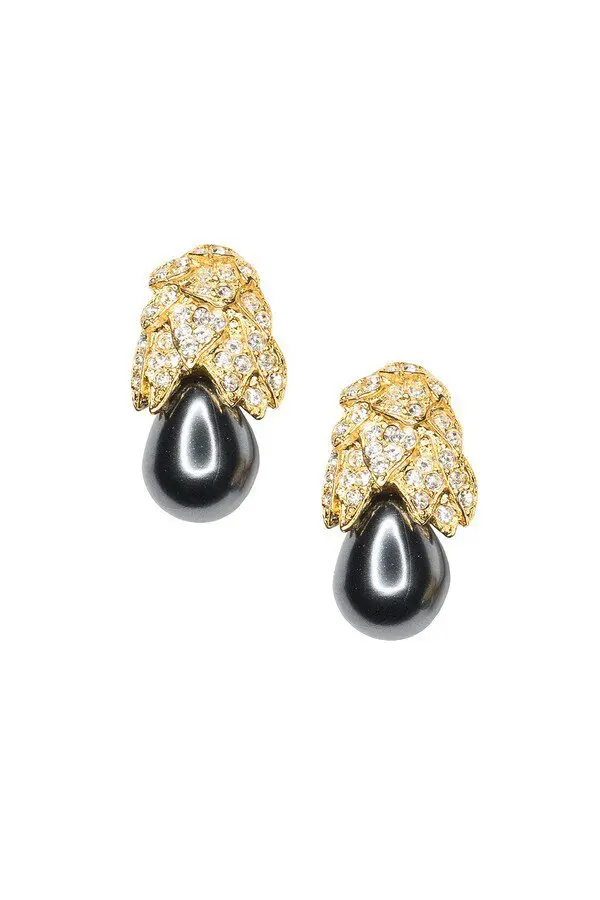 KENNETH JAY LANE Feathered Clip-on Earrings