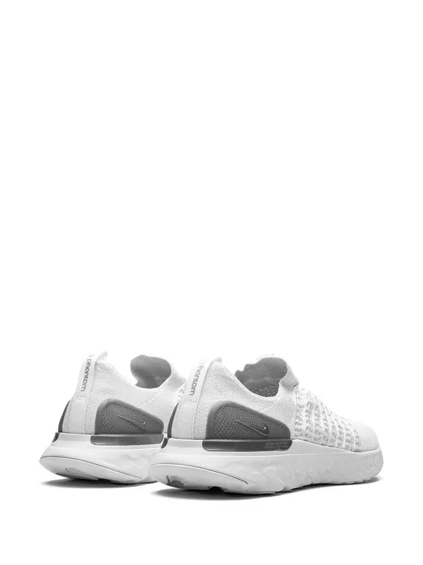 Nike React Phantom Run Flyknit 2 Sneakers