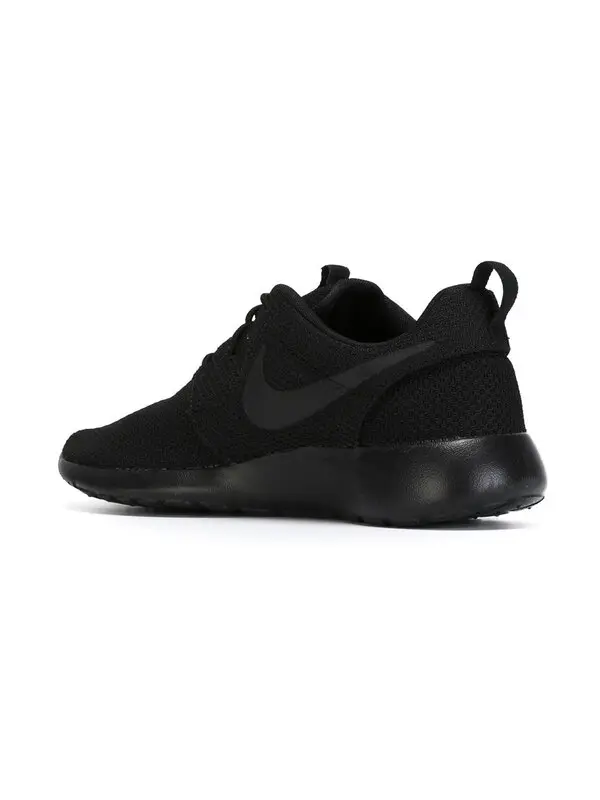 Nike Roshe One Low-top Sneakers
