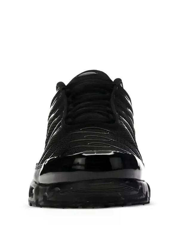 Nike Air Max Plus Triple Sneakers - Black