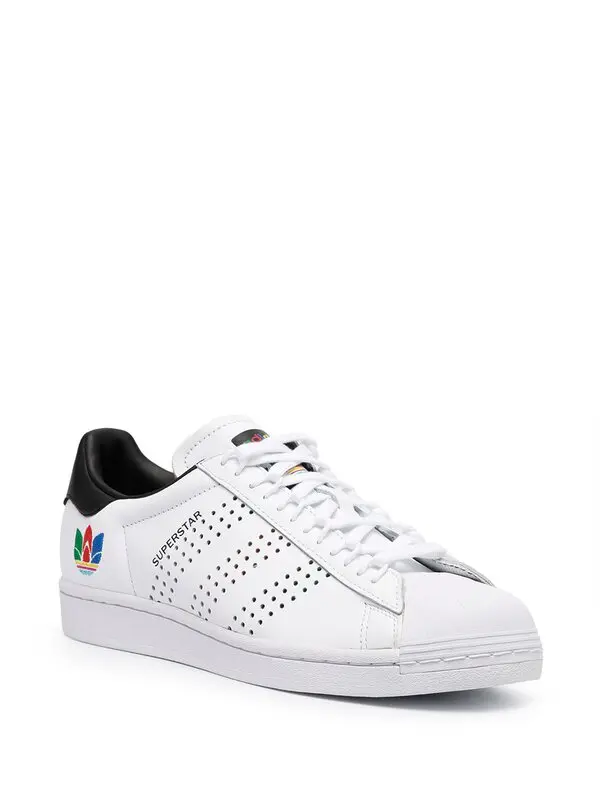 Adidas Superstar Low Top Sneakers - White