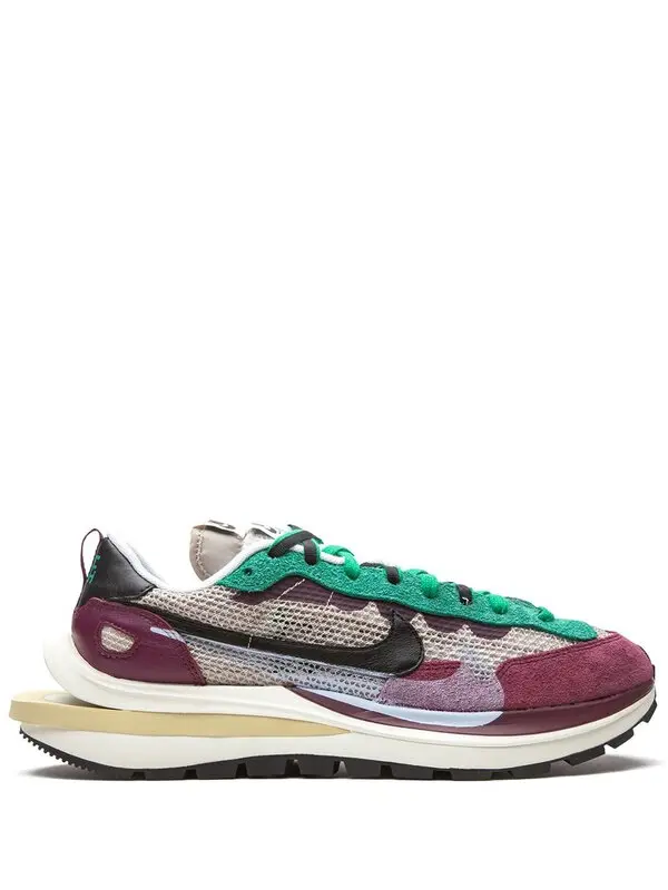 Nike X Sacai Vaporwaffle Sneakers - Purple