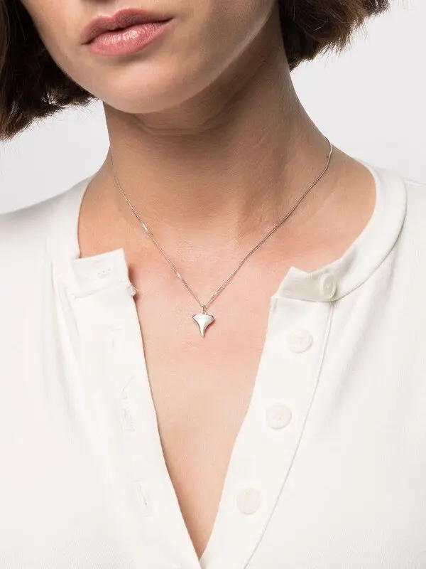 TRUE ROCKS Shark Tooth Pendant Necklace - Silver