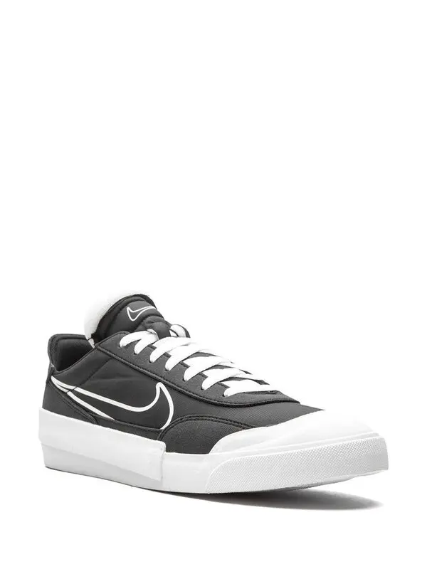 Nike Low-top Sneakers