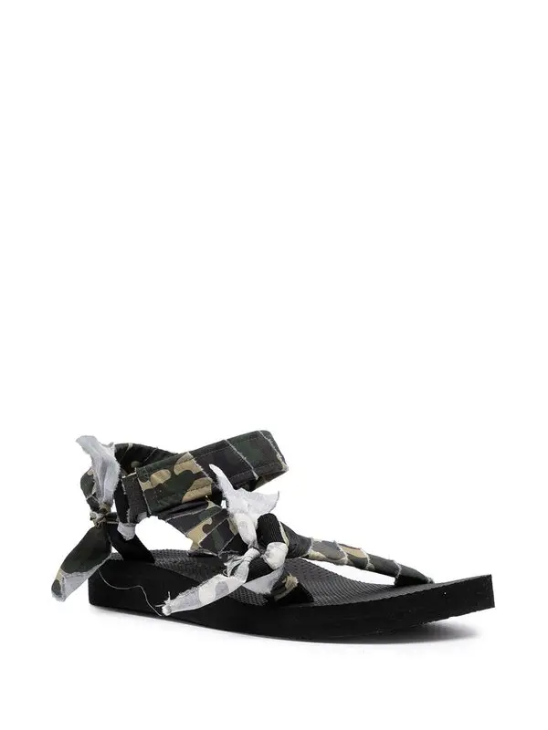 ARIZONA LOVE Trekky Camouflage-print Sandals - Green