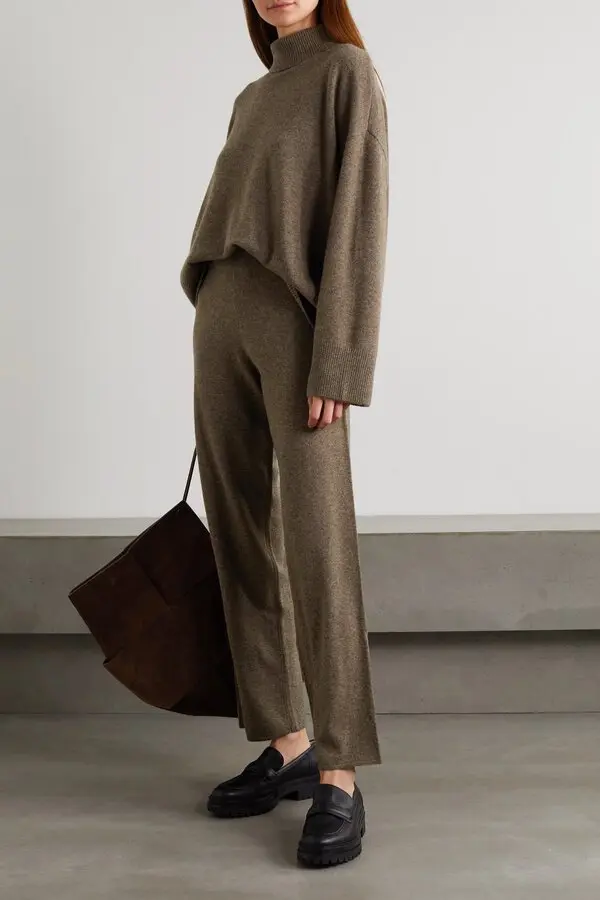 Le Kasha Organic Cashmere Turtleneck Sweater