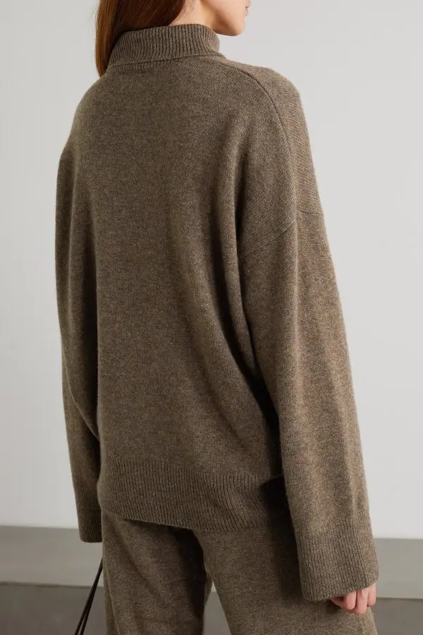 Le Kasha Organic Cashmere Turtleneck Sweater