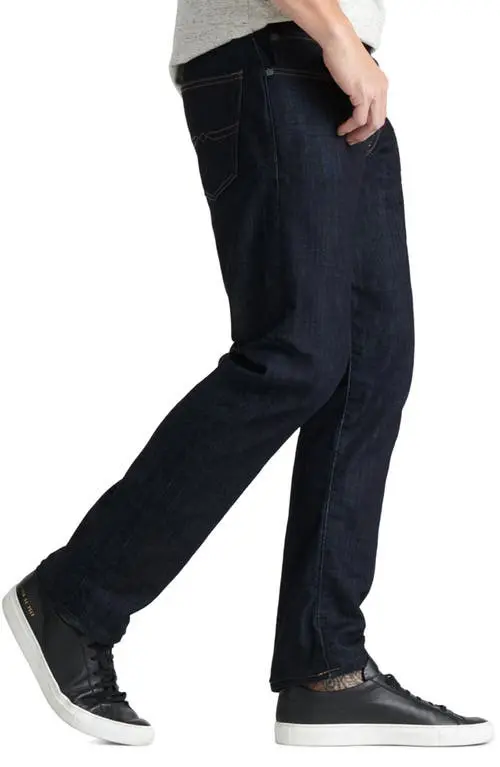 Lucky Brand 410 Athletic Slim Fit Coolmax® Jeans