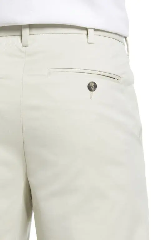 VINTAGE 1946 Classic Flat Front Chino Shorts - Stone