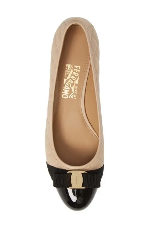 FERRAGAMO Vara Bow Pump - Bisque/black