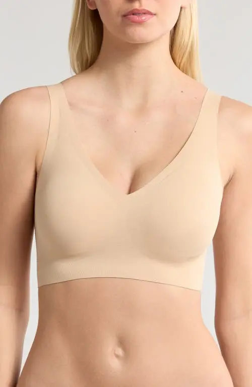 TRUE & CO True Body Boost V-neck Bra - Desert
