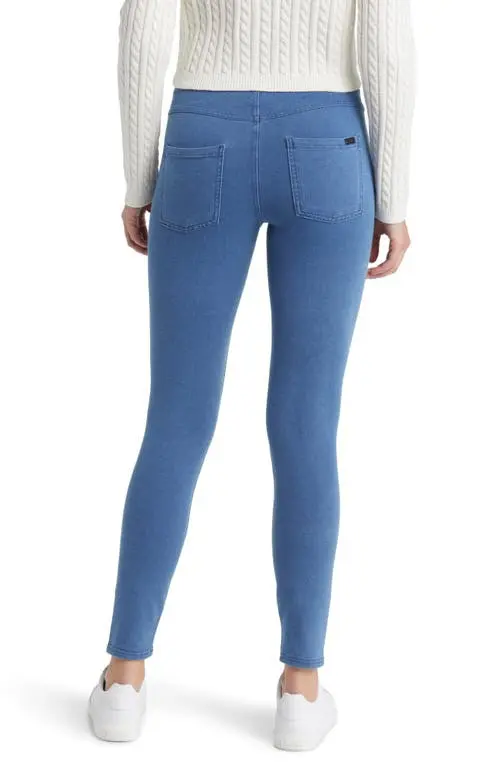 Hue Game Changing Seamless Denim Leggings - Classic Light Wash
