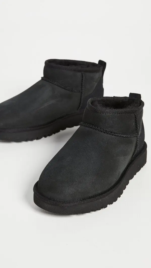UGG Classic Ultra Mini Boots - Black
