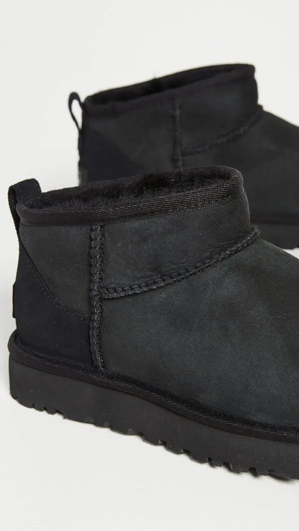UGG Classic Ultra Mini Boots - Black