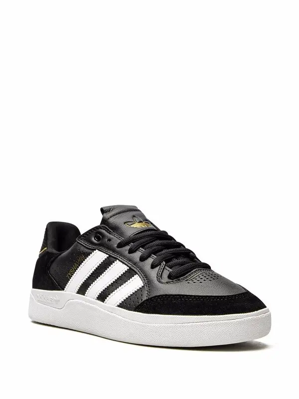 Adidas Tyshawn Low Sneakers - Black