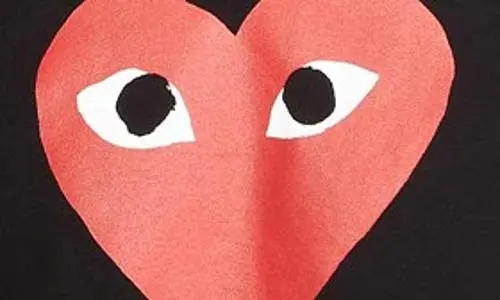 Play Comme Des Garcon Heart Graphic T-shirt