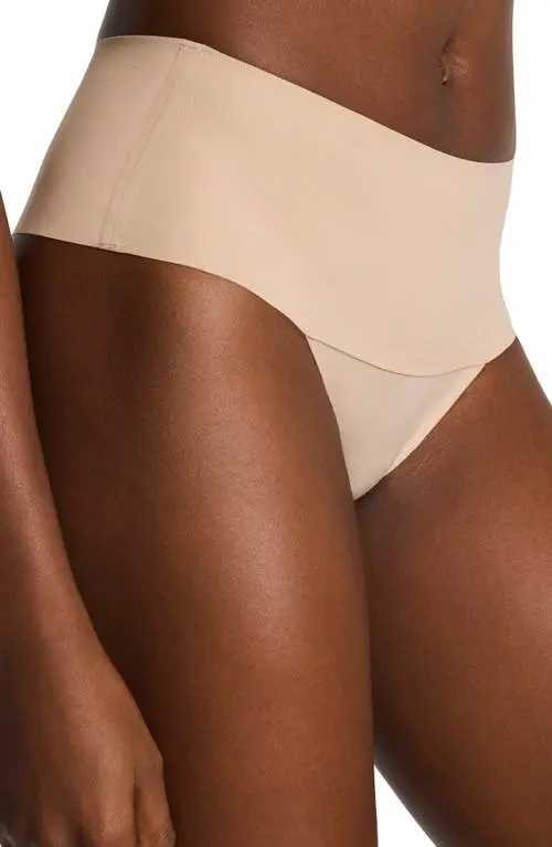Spanx Spanxsmooth™ Undie-tectable Thong - Chai