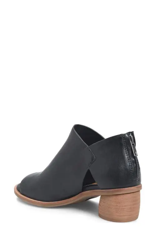SOFFT Carleigh Peep Toe Bootie