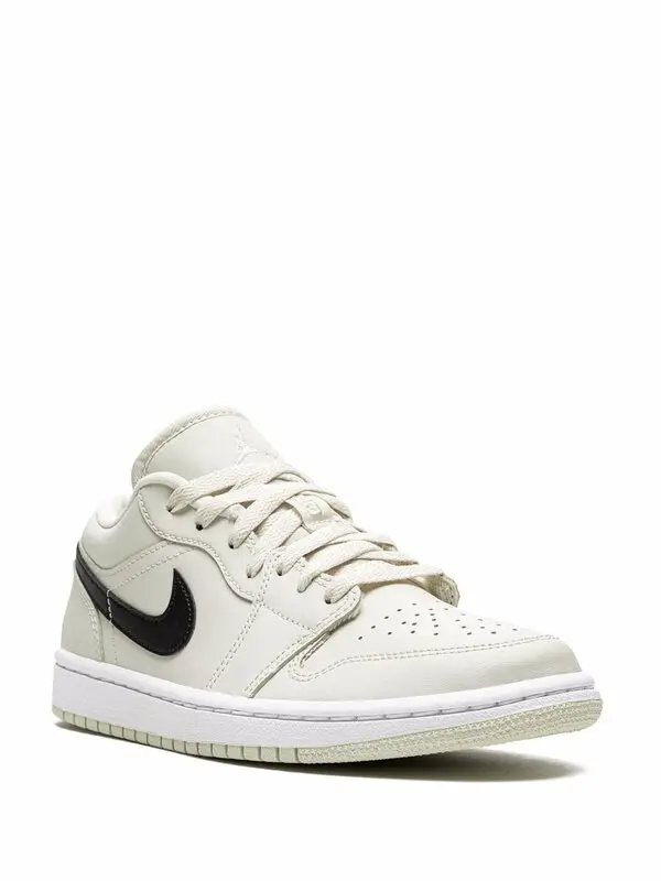 JORDAN Air 1 Low Sneakers - White