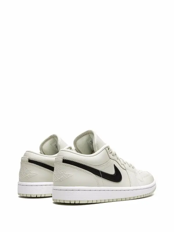 JORDAN Air 1 Low Sneakers - White