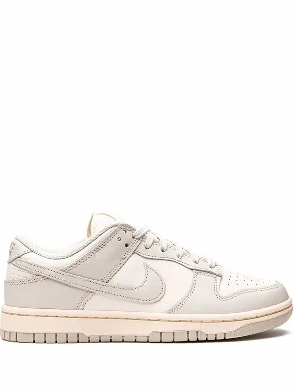 Nike Dunk Low Light Bone Sneakers