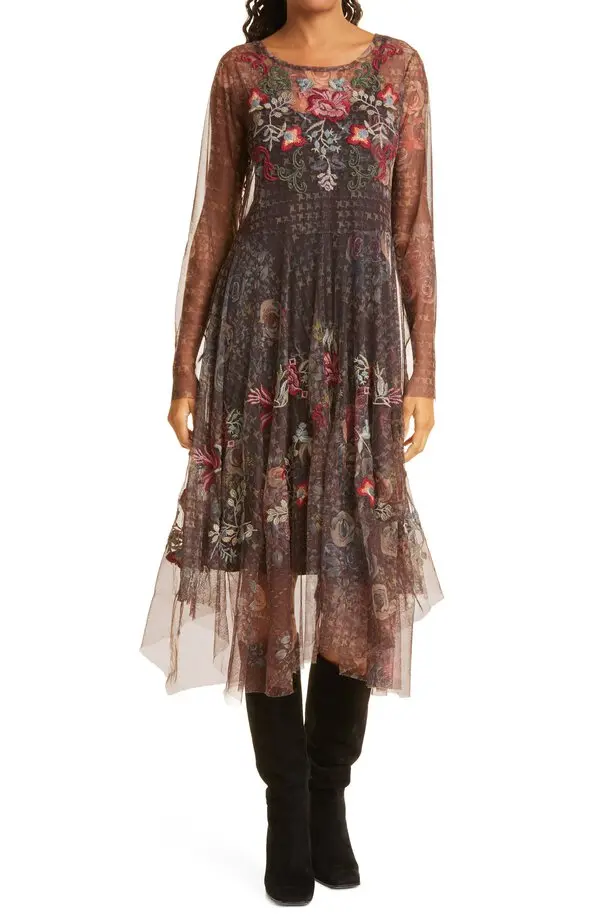 johnny was embroidered dress Celestino Floral Metallic Knit Maxi Dress / Gold | MESHKI