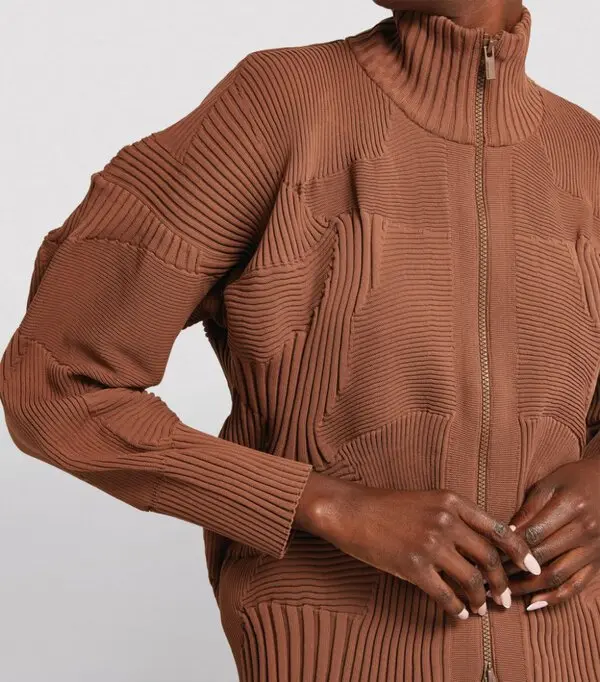 ISSEY MIYAKE KONEKONE ダークブラウン 【公式通販】