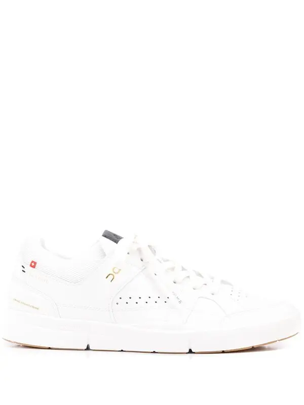 On The Roger Clubhouse Low-top Sneakers - White