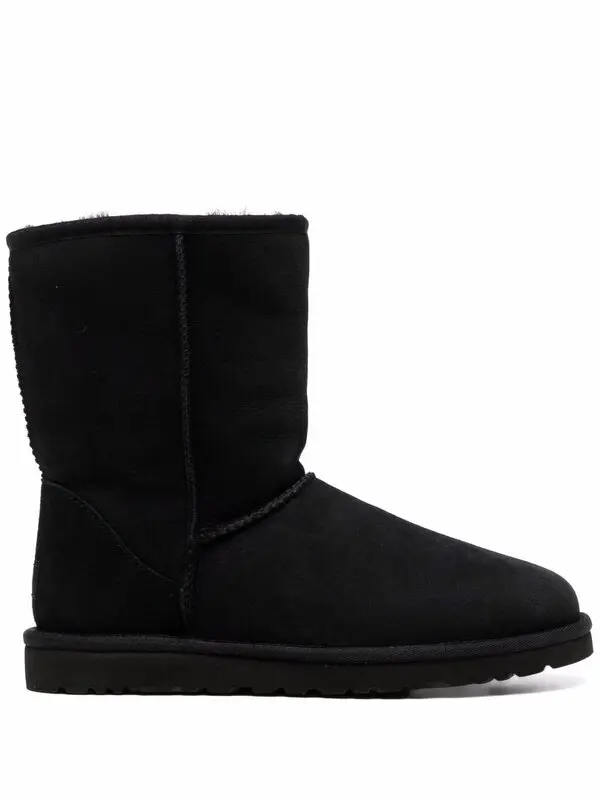 UGG Classic Short Boots - Black