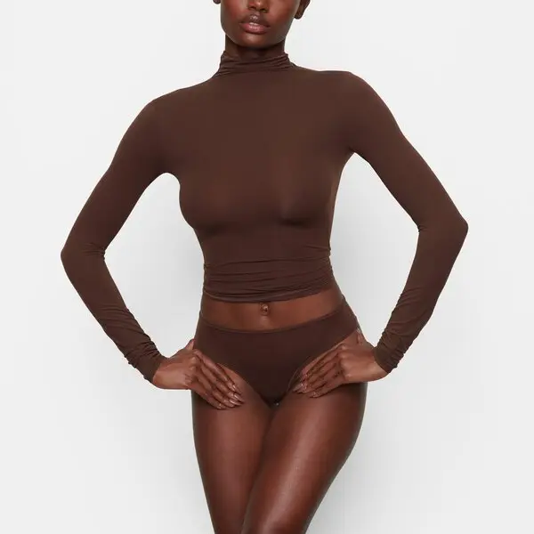 SKIMS Fits Everybody Turtleneck Top - Cocoa