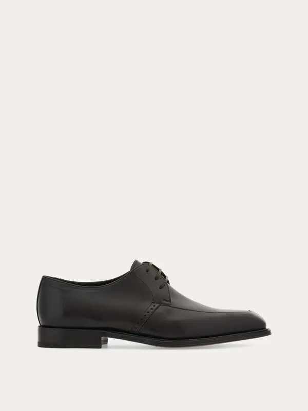 FERRAGAMO Lace Up Derby Shoe - Brown