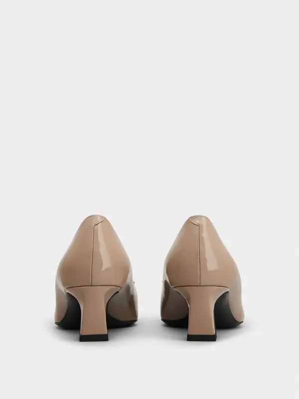 ROGER VIVIER Trompette Pumps In Patent Leather