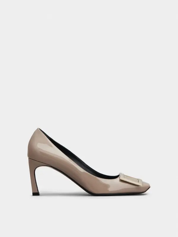 ROGER VIVIER Trompette Pumps In Patent Leather - Beige