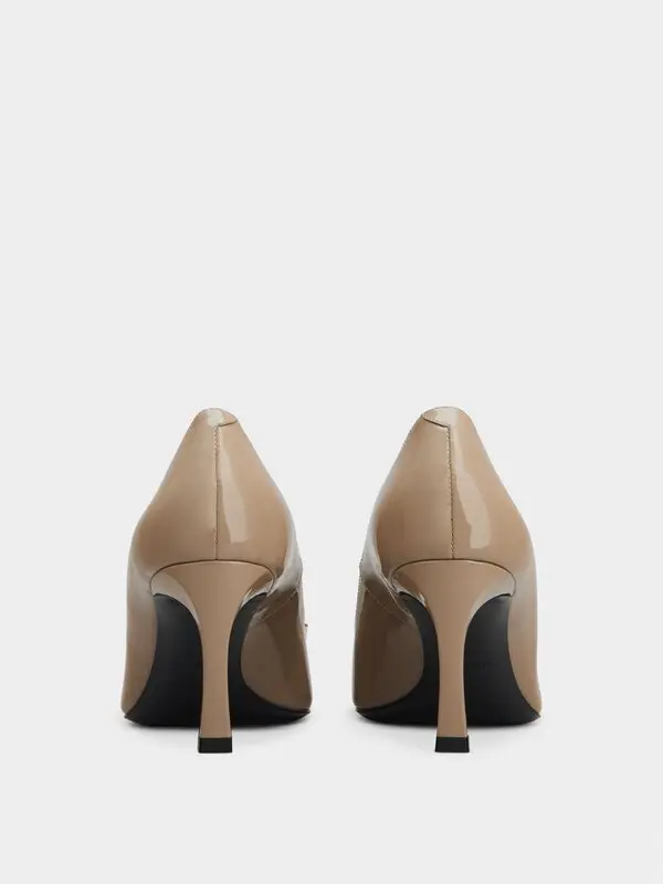 ROGER VIVIER Trompette Pumps In Patent Leather - Beige