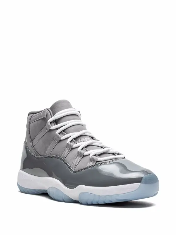 JORDAN Air Retro High-top Sneakers - Grey