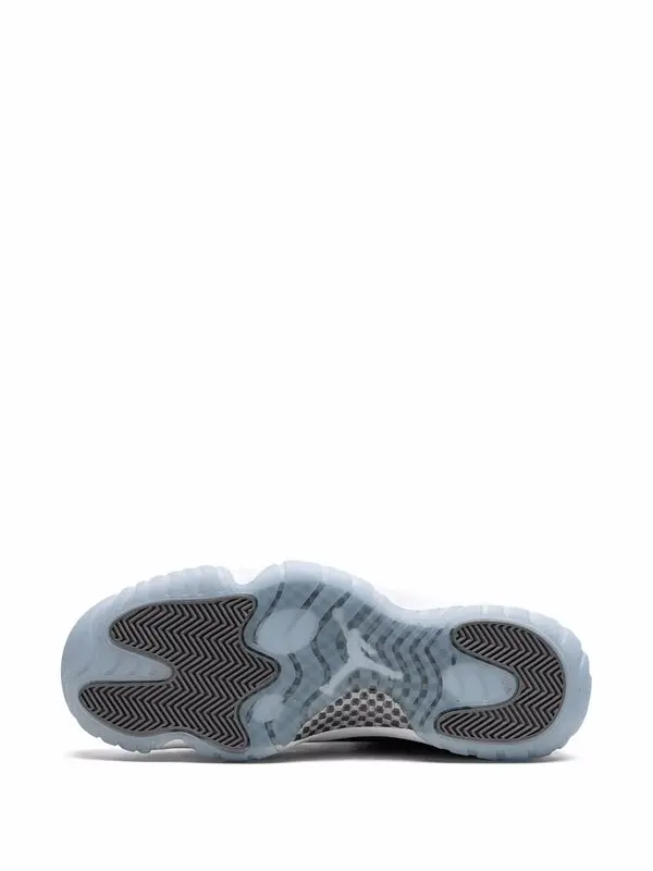 JORDAN Air Retro High-top Sneakers - Grey