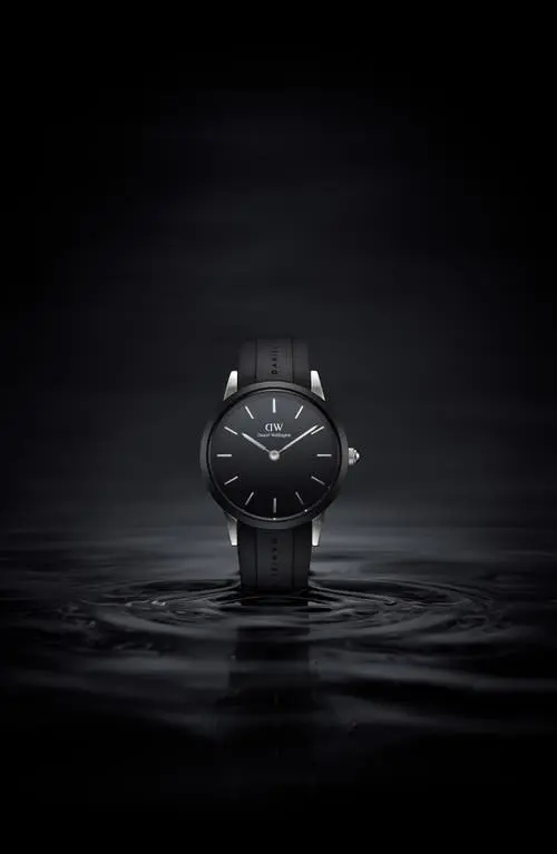DANIEL WELLINGTON Iconic Motion Rubber Strap Watch - Silver/black