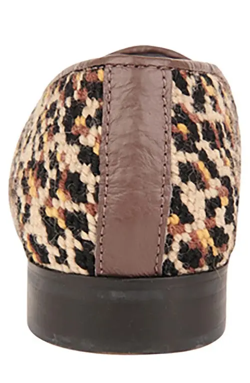 BYPAIGE Needlepoint Mini Flat - Leopard
