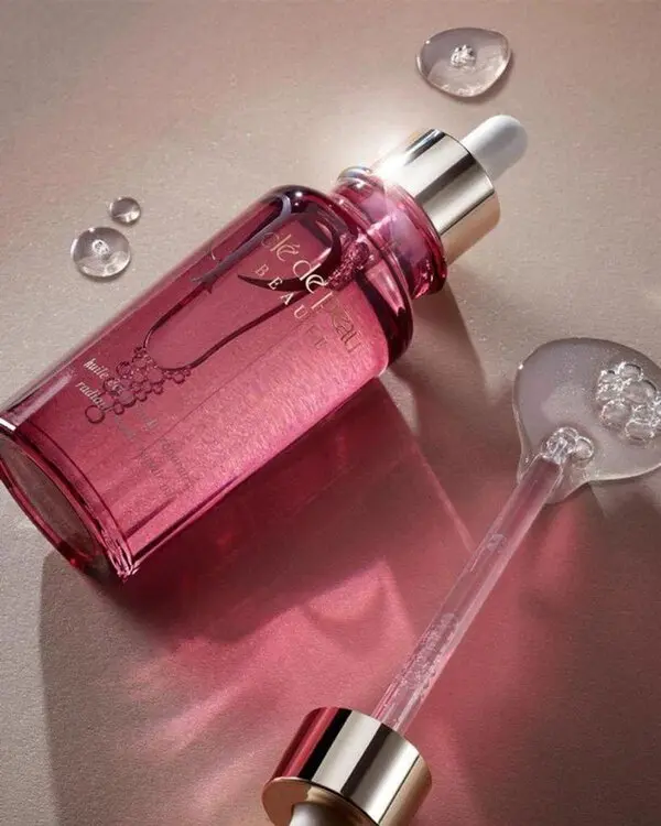 CLE DE PEAU BEAUTE Radiant Multi Repair Oil - One-color