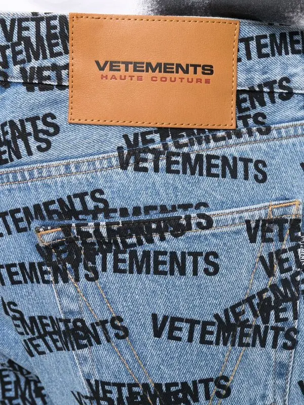 Vetements Logo-print Straight Jeans