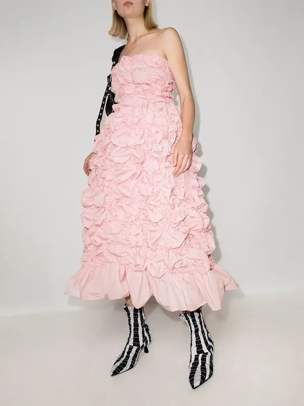 shushu tong pink dress Shushu/Tong Spring 2023 Ad Campaign Review
