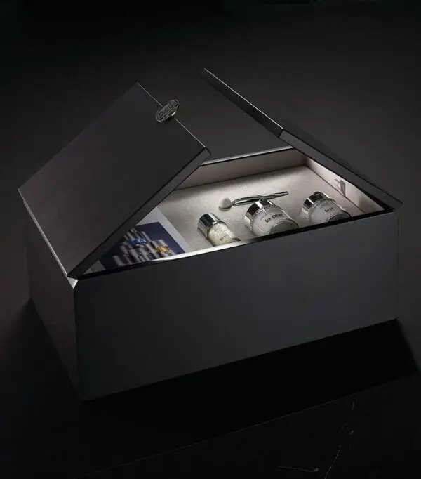 La Prairie White Caviar Luxury Holiday Ritual Gift Set