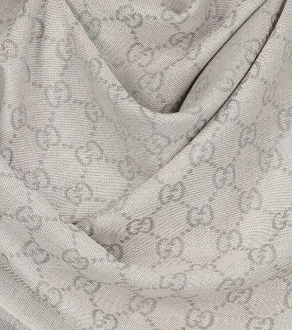 Gucci Gg Wool Jacquard Scarf - White