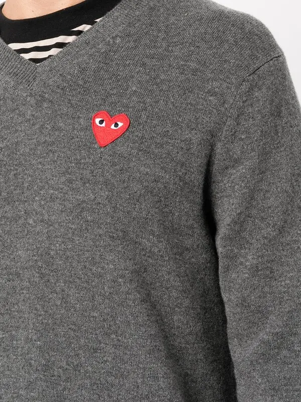 Play Comme Des Garcon V-neck Knitted Jumper - Grey
