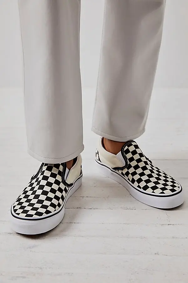 VANS Classic Checkered Slip-ons - Black/white Checkered