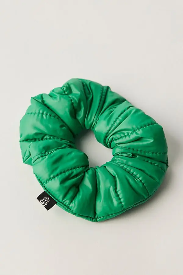 Free People Sports Puffer Scrunchie - Field Goal
