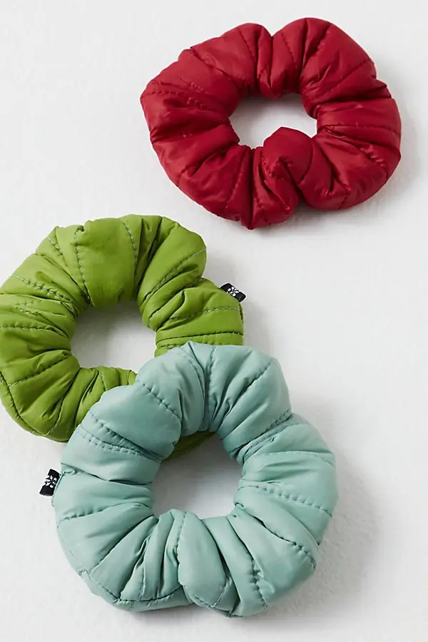 Free People Sports Puffer Scrunchie - New Green