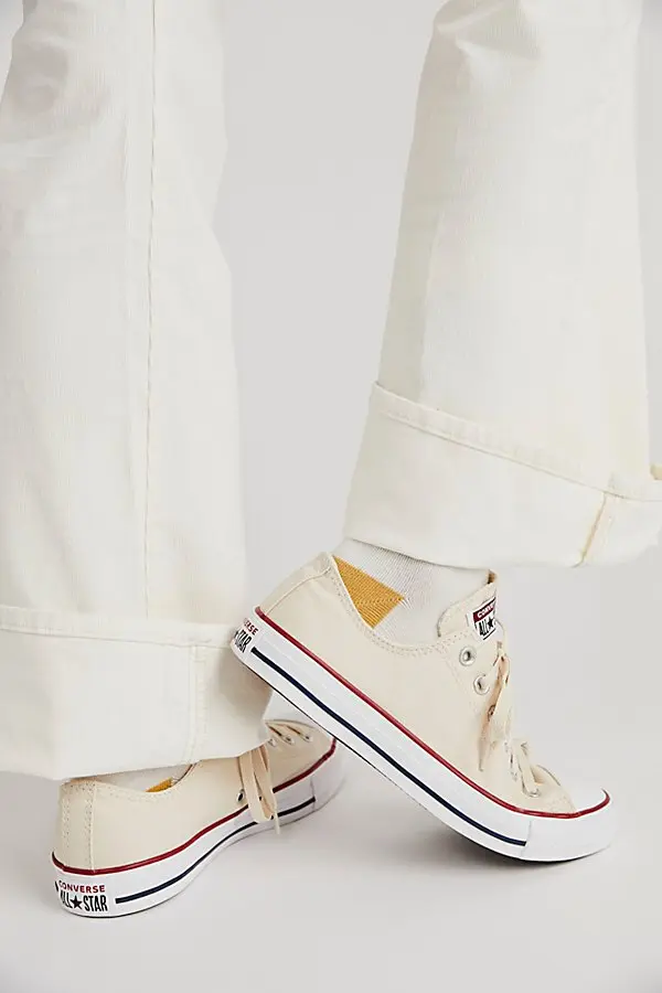 CONVERSE Chuck Taylor All Star Low-top Sneakers - White