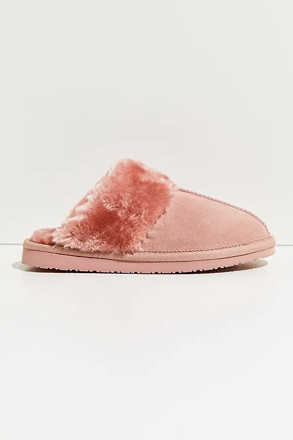 Minnetonka Suede Slippers - Blush